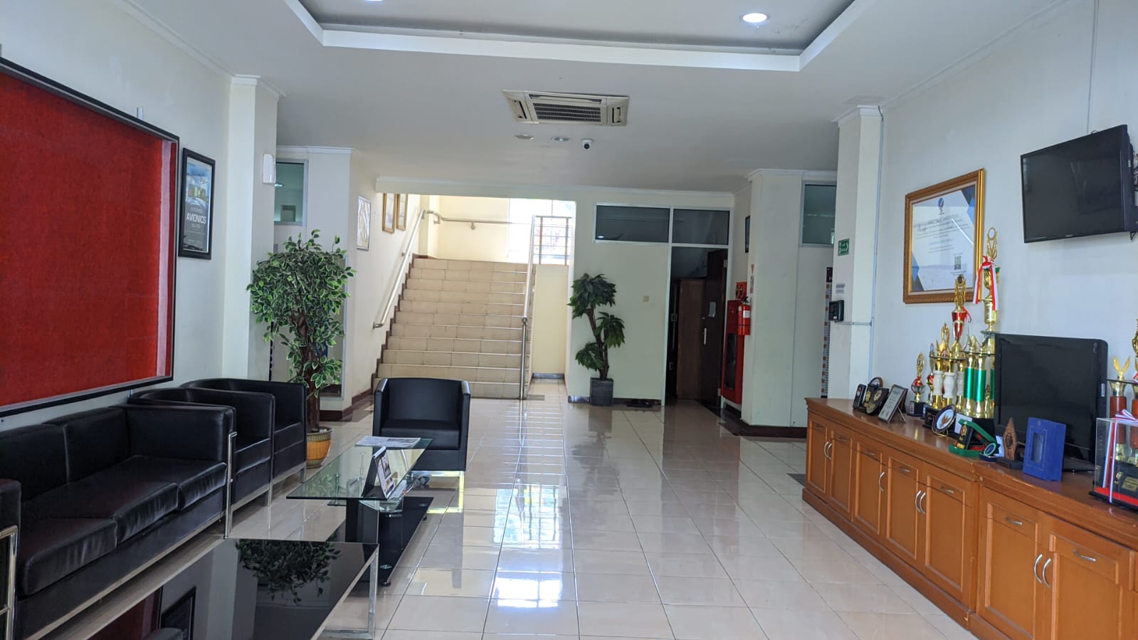 GEDUNG FAKULTAS – Fakultas Teknik dan Teknologi Pertahanan